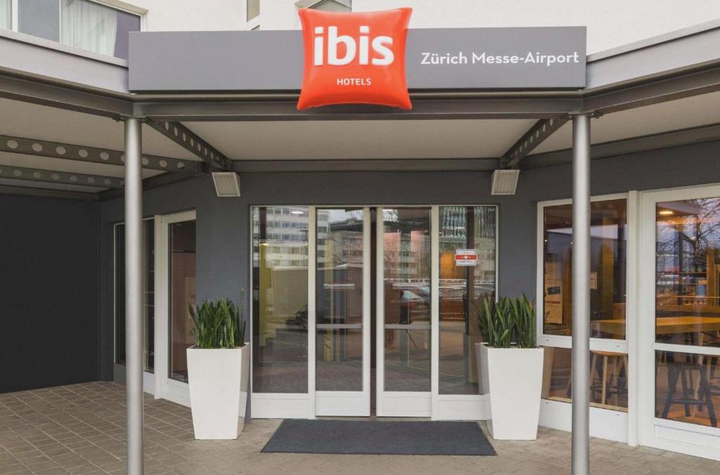 Ibis Zurich Messe Airport - Zürich