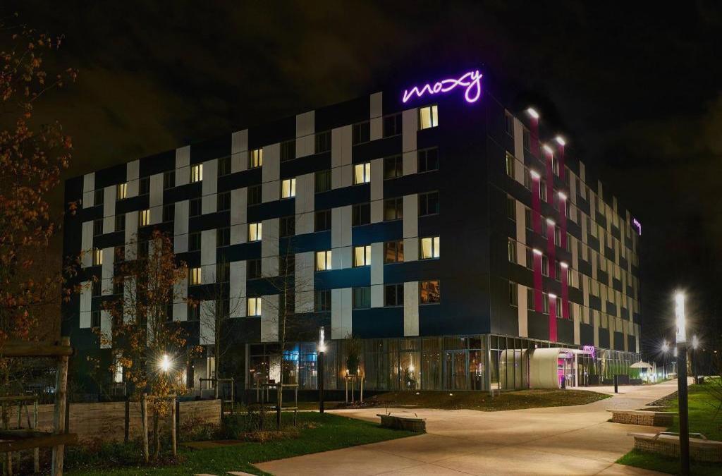 Moxy Paris Charles De Gaulle Airport - Roissy-en-France