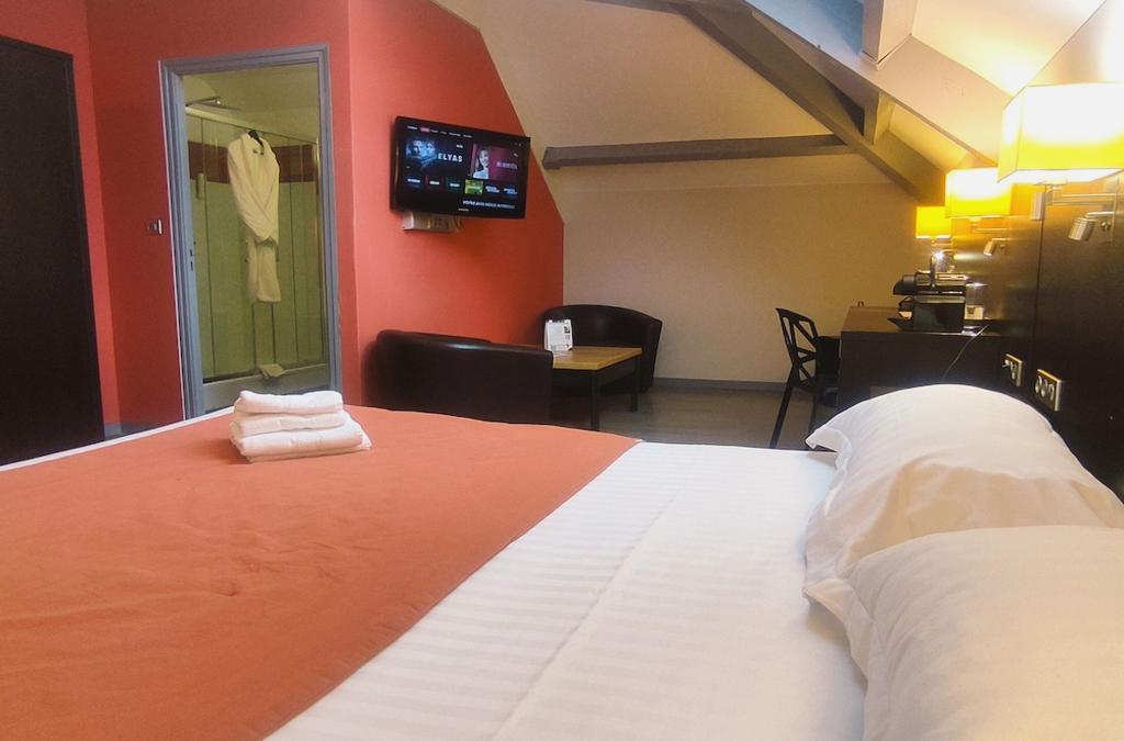 Hotel Black & Green - Limoges