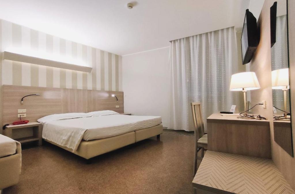 Hotel Vittoria - Genoa