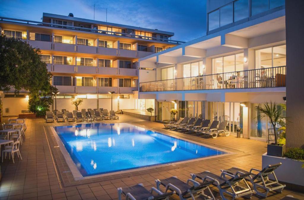 Hotel Londres Cascais / Estoril Seaside - Estoril
